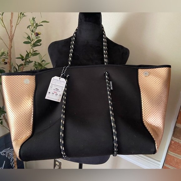 Prenelove | Bags | Prenelove Neoprene Tote Bag Black With Gold Sides ...